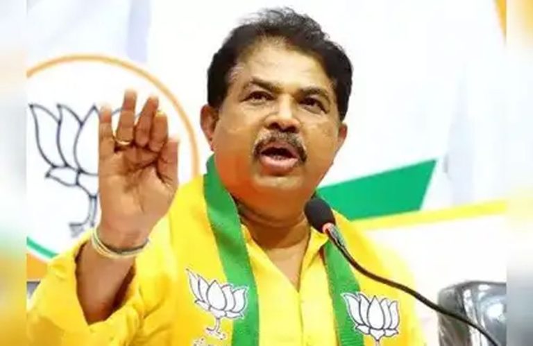 “ಡಿಎಂಕೆ ಬೆನ್ನಿಗೆ ಚೂರಿ ಹಾಕಿ ಗೆದ್ದೆತ್ತಿನ ಬಾಲ ಹಿಡಿದ ಕಾಂಗ್ರೆಸ್‌‍” - Eesanje