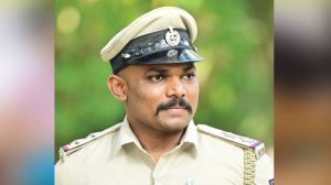 ಪೊಲೀಸ್‌‍ ವೇಷದಲ್ಲಿ ಬಂದು ದರೋಡೆ ಮಾಡಿ ಪರಾರಿಯಾಗಿದ್ದ ನಕಲಿ ಪಿಎಸ್‌‍ಐ ಸೇರಿ ...
