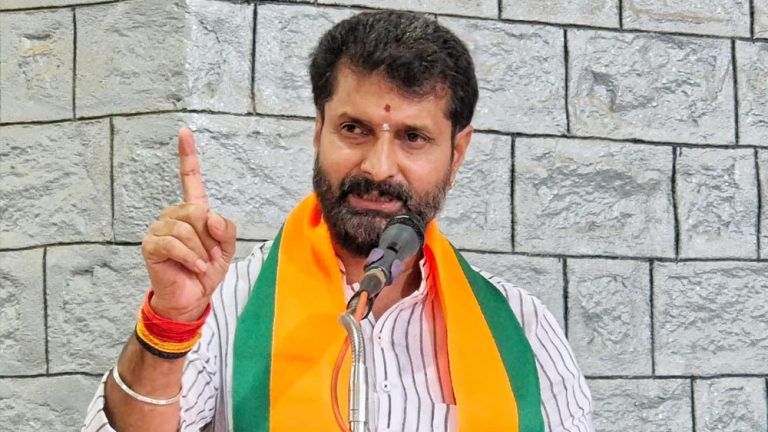 ಡಿಕೆಶಿಯವರಿಗೆ ದೇವರು ಎಲ್ಲವನ್ನೂ ಕೊಟ್ಟಿದ್ದಾನೆ, ಈಗಲಾದರೂ ರಾಜ್ಯದ ಹಿತಾಸಕ್ತಿಗೆ ...